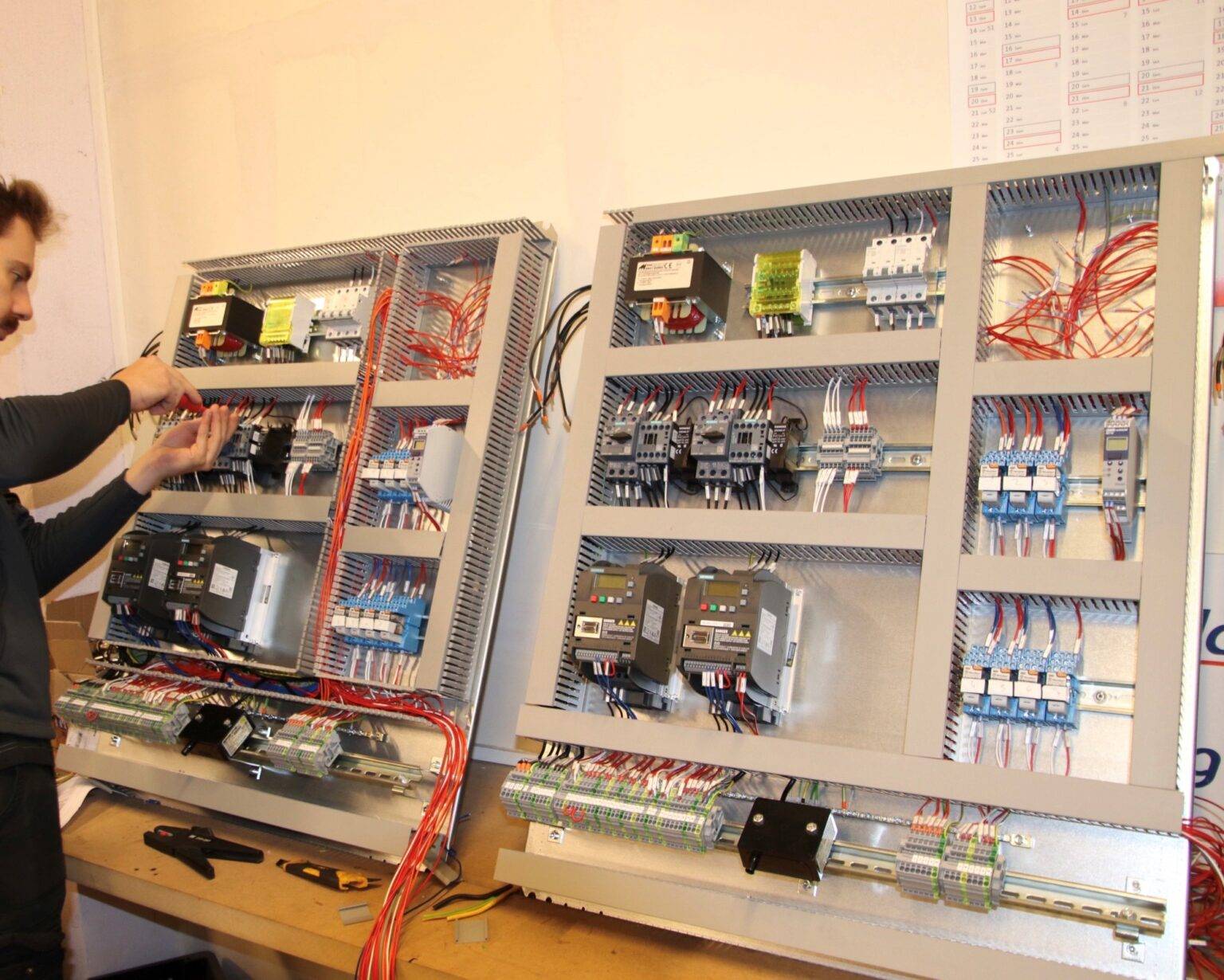 Électricité industrielle - étude et réalisation de projets et schéma ...